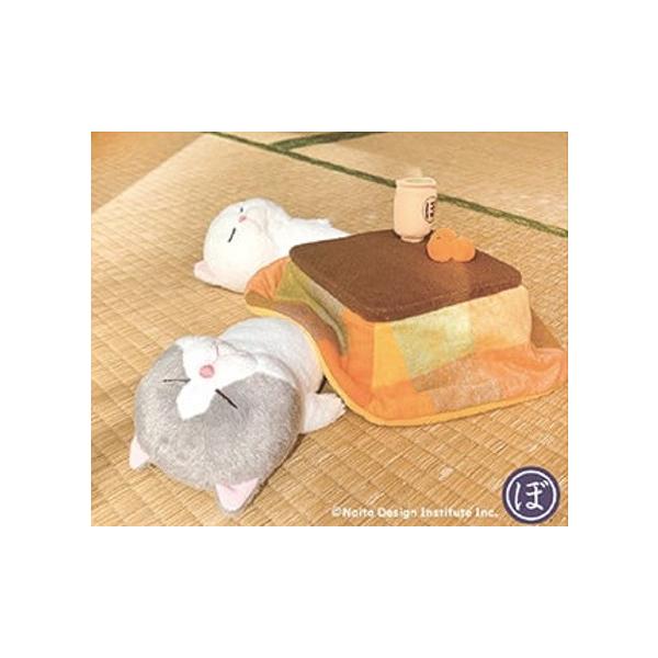 「ぼうみたいなねこ ぬいぐるみ(長さ16cm)」専用こたつが登場。こたつ・みかん・湯呑各1個入り。「ぼうねことは」…「あるある」な猫の姿をそのままぬいぐるみにしました。・寝姿が、まるで棒のような猫・隙間に入り込み、棒状にピッタリ挟まる猫・布...