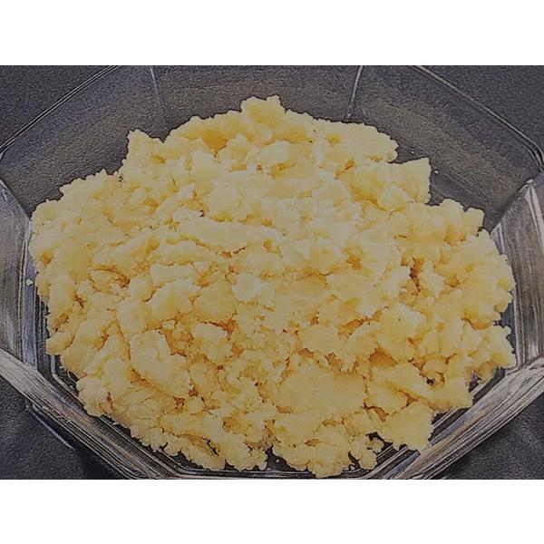 加熱してお召し上がりください。栗（中国産）100％のペーストになります。1kg入りになります。業務用です。リピーター続出中です。※冷蔵・常温商品とは同梱できません。※沖縄・各県の離島へは発送できません。ご注文頂いた場合は追加送料を頂きます。...