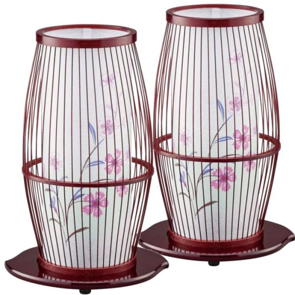 大きさ高さ30.5cm×幅20cm×奥行16cm色・模様【色】白・うすい茶色【模様】花模様タメ色の竹の曲線の中に花模様が映る提灯となっております。和風な形で上品な雰囲気を醸し出します。価格は2個のものです。送料無料です。※贈り物の時の包装や...