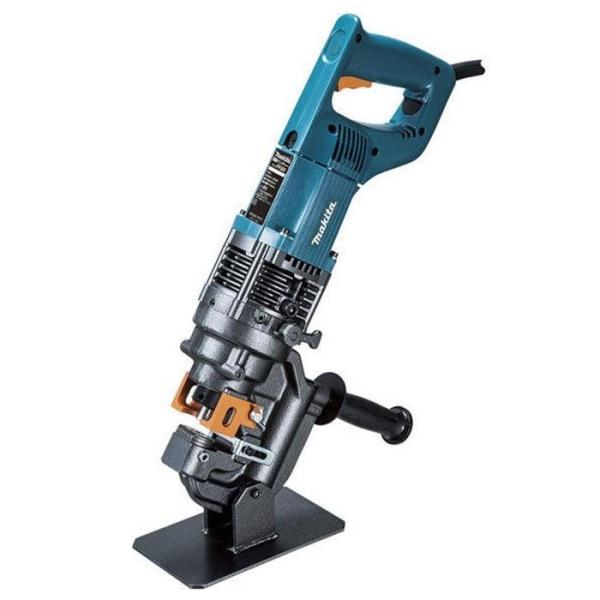 マキタ　電動パンチャ　ＰＰ２０２　（複動型）【最大穴あけ能力】　SS400相当品：穴径Φ20mm/板厚9mm　SUS304：穴径Φ20mm/板厚6mm【電源/電流】単相100V/10.5A【消費電力】1050W【質量】11.9kg【コード】...