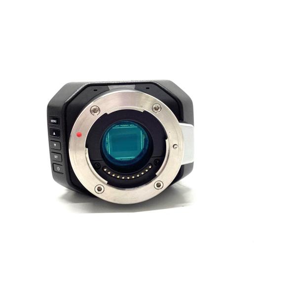 [状態ランク] D[商品番号]202602-0077055-C[型番]Blackmagic Micro Studio Camera 4K[付属品]写真に掲載されているとおりです。[欠品している付属品]写真の内容が全てです。「付属品」欄で記載...