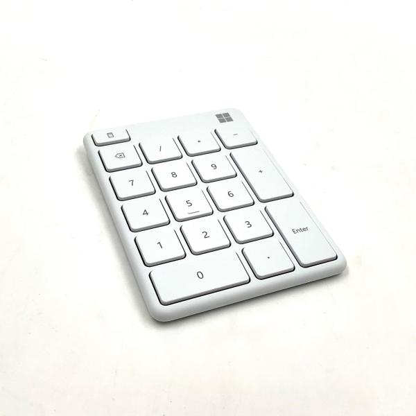 [状態ランク] S[商品番号]202604-0086810-P[メーカー]Microsoft[型番]23O-00018[製品名]Number Pad[BlueTooth]OK[キーボードチェック]入力に問題ございません。[付属品]元箱、取扱...