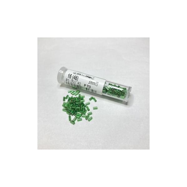 カラー番号：#16（46）カラー名：グリーン銀引素材：ガラス加工の種類：スキ、ツヤ有り、シルバーサイズ：1.5X3mm(1分)内容量：約250粒（ケースビーズ約3g）竹ビーズ MIYUKIビーズ ビーズアクセサリー材料 ガラスビーズ ハンド...