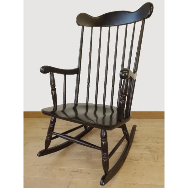 ＵＳＥＤ（中古）ですので、キズ、凹みはあります。ロッキングチェアーに座り、ゆったりとした時間を過ごしませんか。サイズ幅　　　　 　６１,５ｍ奥行 　　 　  ７２,０ｃｍ高さ　　　 １００,０ｃｍ座面高さ　　 ３９,０ｃｍ　　お届けについて...