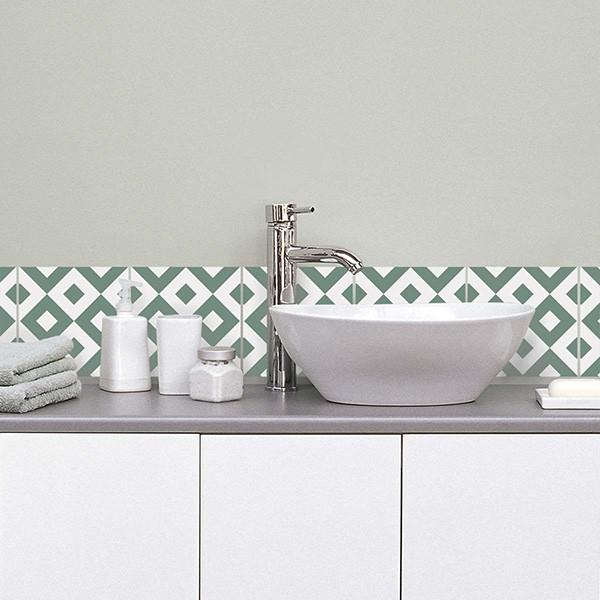 ●商品説明 ：貼るだけで空間をモダンにアレンジする革新的な『DRAEGER(ドレジャー)』ブランドのステッカー。水に強いビニール素材のステッカーです。子ども部屋・階段・浴室・キッチン・洗濯機などにも貼ることが可能です。※難燃性ではありますが...