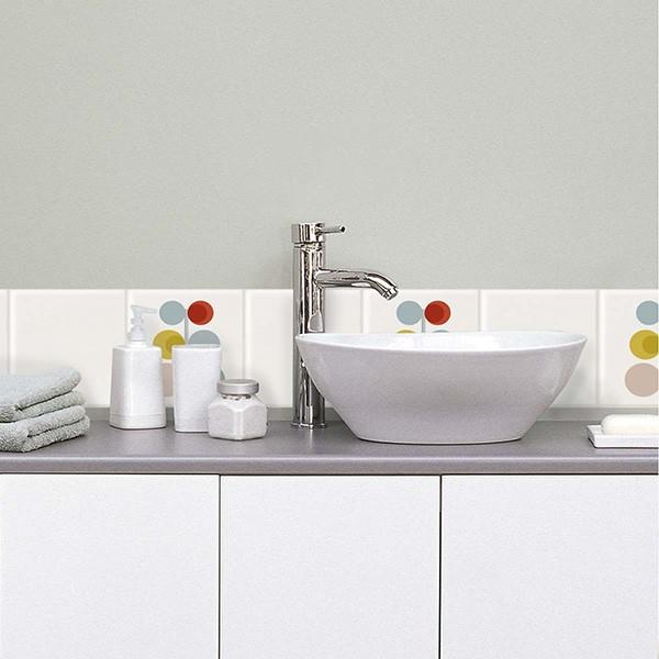 ●商品説明 ：貼るだけで空間をモダンにアレンジする革新的な『DRAEGER(ドレジャー)』ブランドのステッカー。水に強いビニール素材のステッカーです。子ども部屋・階段・浴室・キッチン・洗濯機などにも貼ることが可能です。※難燃性ではありますが...