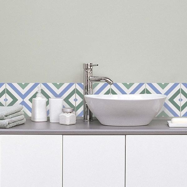 ●商品説明 ：貼るだけで空間をモダンにアレンジする革新的な『DRAEGER(ドレジャー)』ブランドのステッカー。水に強いビニール素材のステッカーです。子ども部屋・階段・浴室・キッチン・洗濯機などにも貼ることが可能です。※難燃性ではありますが...