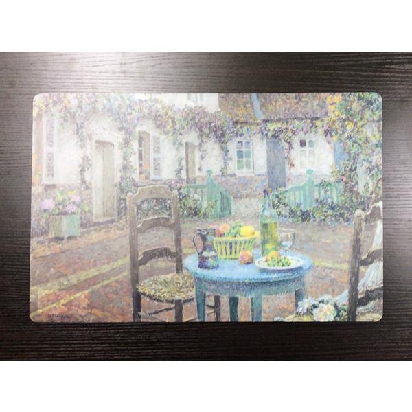 ■商品説明世界の著名な画家が描いたイラスト入りプレイスマットです。ツヤのないさらさらとした触り心地です。ゆとりのある29×43cmのサイズで、テーブルマットとしてお使いいただけます。■サイズ：横43cm×縦29cm■素材：プラスチック■企画...