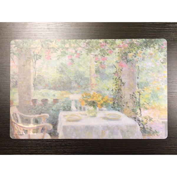 ■商品説明世界の著名な画家が描いたイラスト入りプレイスマットです。ツヤのないさらさらとした触り心地です。ゆとりのある29×43cmのサイズで、テーブルマットとしてお使いいただけます。■サイズ：横43cm×縦29cm■素材：プラスチック■企画...