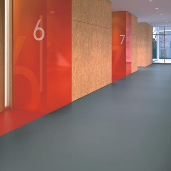 【種類】複層ビニル床シート【サイズ】巾182cm、全厚2mm 高耐久UV樹脂コーティング、9mまでが1巻【単位】3m以上、10cm単位切り売り【メーカー/カタログ】東リ（TOLI）シートコレクション全アイテム抗ウイルス・抗菌・NW仕様。しっ...