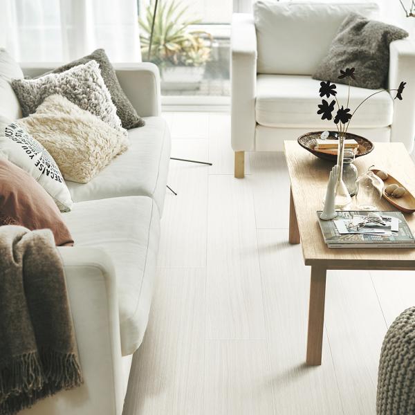 ※ご注意：こちらは商品見本のカットサンプル専用ページです※【種類】フロアタイル／薄型置敷きビニル床タイル【サイズ】＜約30cmｘ15cm程度＞全厚：3mm※カット箇所はランダムとなります【メーカー/カタログ】東リ（TOLI）タイルコレクショ...