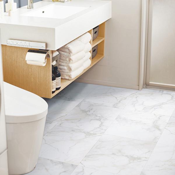 ※ご注意：こちらは商品見本のカットサンプル専用ページです※【種類】フロアタイル／薄型置敷きビニル床タイル【サイズ】＜約22cm角正方形程度＞全厚：3mm※カット箇所はランダムとなります【メーカー/カタログ】東リ（TOLI）タイルコレクション...