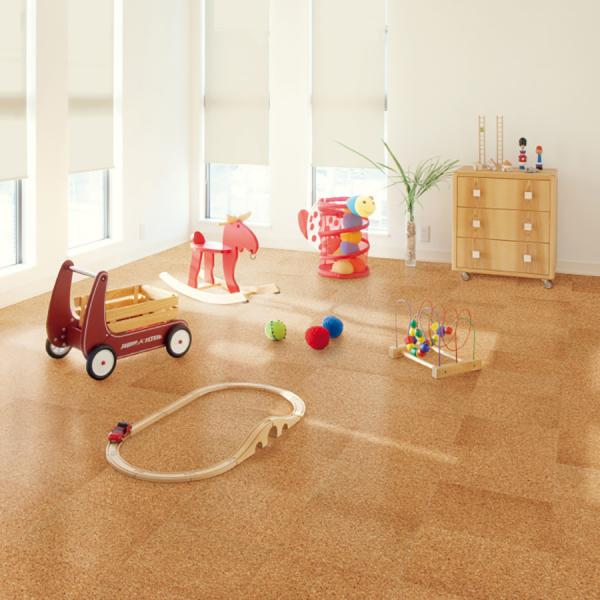 ※ご注意：こちらは商品見本のカットサンプル専用ページです※【種類】コルクタイル【サイズ】＜約15cm角正方形程度＞※カット箇所はランダムとなります【メーカー/カタログ】サンゲツ(sangetsu) ホームフロア 2024-2027※床暖房対...