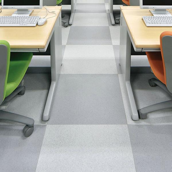 ※ご注意：こちらは商品見本のカットサンプル専用ページです※【種類】置敷きビニル床タイル【サイズ】＜約25cm角正方形 程度＞※カット箇所はランダムとなります【機能性】帯電防止 高制電 防炎 耐久性【メーカー/カタログ】田島ルーフィング（タジ...