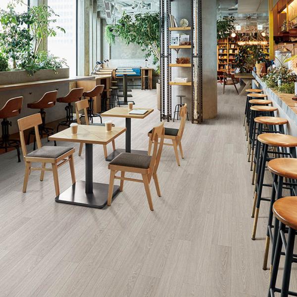 ※ご注意：こちらは商品見本のカットサンプル専用ページです※【種類】複層ビニル床タイル【サイズ】＜約30cmｘ15cm 程度＞※カット箇所はランダムとなります【メーカー/カタログ】リリカラ（Lilycolor） リリカラ レイグランタイル 2...