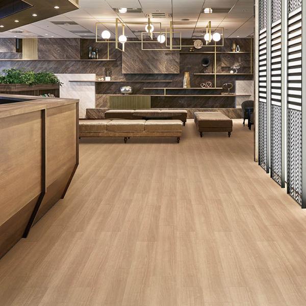 ※ご注意：こちらは商品見本のカットサンプル専用ページです※【種類】複層ビニル床タイル【サイズ】＜約30cmｘ15cm 程度＞※カット箇所はランダムとなります【メーカー/カタログ】リリカラ（Lilycolor） リリカラ レイグランタイル 2...