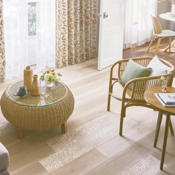 ※ご注意：こちらは商品見本のカットサンプル専用ページです※【種類】複層ビニル床タイル【サイズ】＜約21cmｘ18cm程度＞※カット箇所はランダムとなります※実物商品ではケースの中に柄ありと柄なしのタイルがミックスされています。柄あり、柄なし...