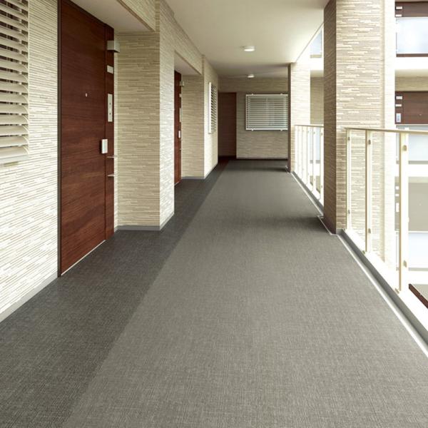 【種類】複層ビニル床シート　【サイズ】巾132cm、全厚2.5mm、9mまでが1巻【単位】1m以上、10cm単位切り売り【メーカー/カタログ】サンゲツ（sangetsu）ノンスキッド NONSKID 2024-2027ビニル床シートは、塩化...