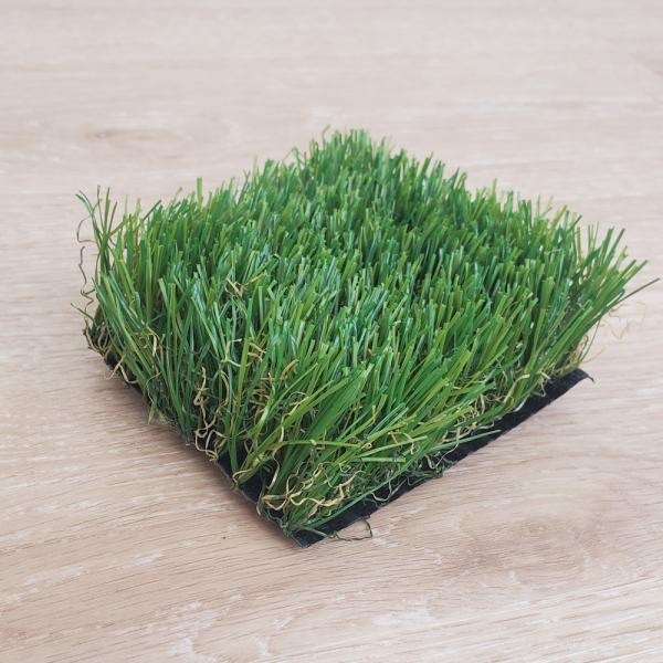 ※ご注意：商品見本のカットサンプル専用ページです※【種類】人工芝【サイズ】約10cm×8cmサイズ【パイル】パイル長：35mmパイル材質：ポリエチレン（直毛糸）、ポリプロピレン（縮毛糸）基布材：ポリプロピレン裏面：SBRコーティング【単位】...