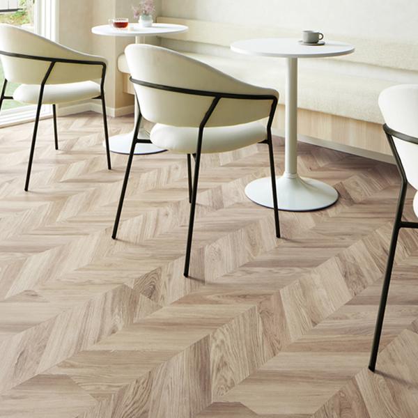 ※ご注意：こちらは商品見本のカットサンプル専用ページです※【種類】複層ビニル床タイル ウッド【サイズ】＜約22cmｘ20cm＞※カット箇所はランダムとなります【メーカー/カタログ】サンゲツ(sangetsu) 2023-2026 フロアタイ...