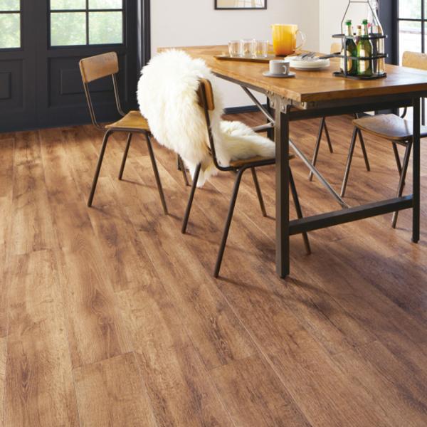 ※ご注意：こちらは商品見本のカットサンプル専用ページです※【種類】複層ビニル床タイル ウッド【サイズ】＜約22cmｘ18cm＞※カット箇所はランダムとなります【メーカー/カタログ】サンゲツ(sangetsu) 2023-2026 フロアタイ...