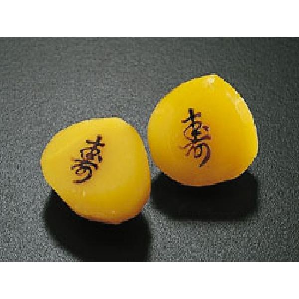 ●ブランデーの風味が栗の旨みを引き立てています。●一味違う栗甘露煮です。●お祝いのお料理に、おせち料理にもお使いいただけます。原　料：栗、砂糖、ブランデー、酸化防止剤(ビタミンＣ)、クチナシ色素、漂白剤(亜硫酸塩)内容量：固形量650g(瓶...