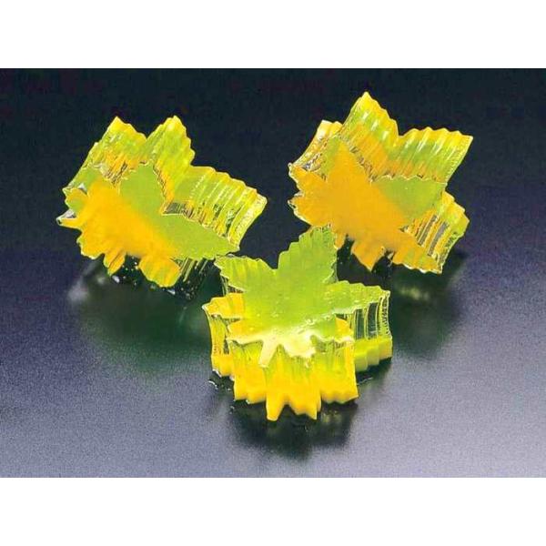 ●彩りがたいへん綺麗で凉しげな甘味です。初夏の料理の演出に最適です。●食べやすい一口サイズ、お弁当や折り詰めにもご利用できます。●自然解凍でそのままご使用になれます。※1個当り71.4円原 材 料 ： 砂糖（国内製造）、水あめ、寒天内 容 ...