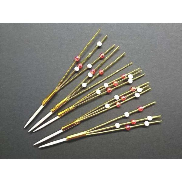 ●お祝事をかわいく彩るピックのセットです。●木製のしっかりとした楊枝に水引です。●1本当たり130円※メール便発送対応商品です。サイズ：約11cm　5入　1本当たり130円（税別）保存方法：高温多湿を避け常温保存