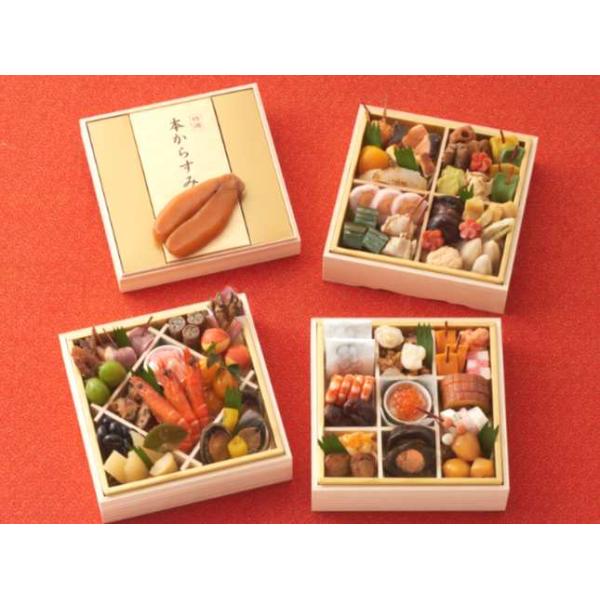 ●高級珍味 本からすみが付いた豪華な4段重です。※お召し上がる前に冷蔵庫(5℃〜10℃)または冷暗所にて解凍してください。■一の重   唐墨■二の重　丸穴子南蛮漬,海老旨煮,若桃甘露煮,金柑,合鴨かんざし,丹波産黒豆,田作り,葉わさび松前漬...