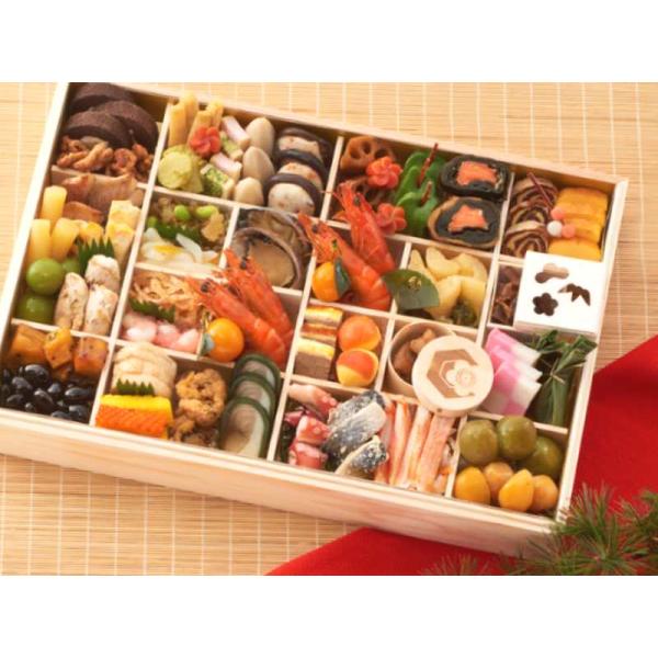 ●大きめのお重に彩り良く詰め合わせました。●迎春のひとときが華やぎます。※お召し上がる前に冷蔵庫(5℃〜10℃)または冷暗所にて解凍してください。■ロールケーキ チョコバナナ、くるみのキャラメリゼ、筍旨煮、くわい柚子胡椒和え、金時人参、博多...