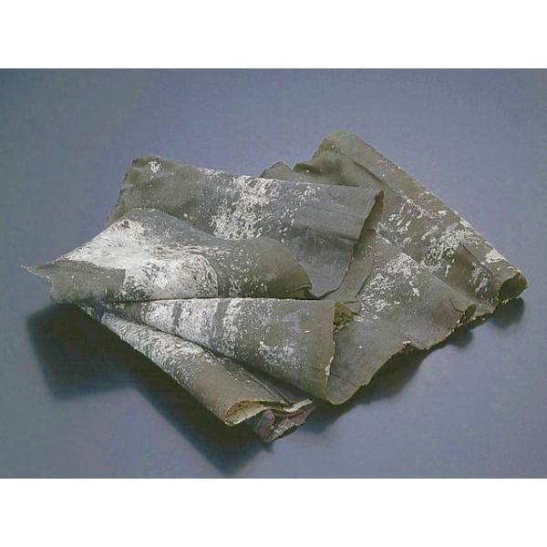 ●等級の高い良質で幅広の昆布(道南産真昆布)を柔らかく炊き上げました。●サバ寿司などお寿司にとてもよく合いますし、 そのまま食べても美味しいです。●昆布を酢、砂糖、味醂でやわらかくし、乾燥させています。原材料　：北海道産真昆布(松)、砂糖、...