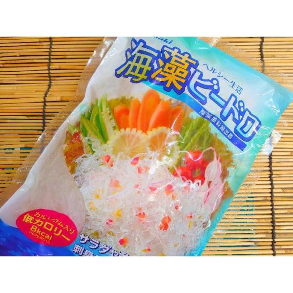 ●見た目はキラキラしていて、食感はパリパリとしています。●従来の食材にはなかった食感を特徴とした、海藻由来のアルギン酸（海藻の表面にあるヌルヌルした成分）という成分から作られています。●アルギン酸と水とを調合してできた麺です！●100gあた...