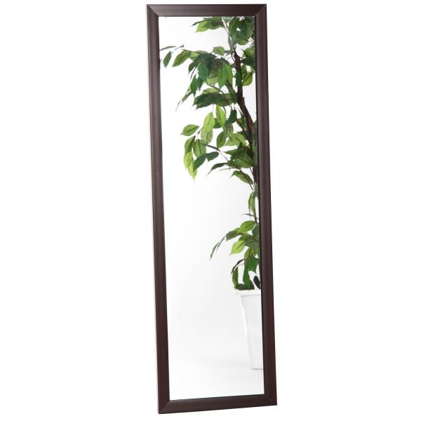 壁掛け専用ミラー。縦・横、どちらでも壁掛け可能。自立しないので、立て掛けての使用はできません。壁掛け用のひも、引掛けネジ1本が付属しています。ひもを通す吊り金具4個は最初から本体にセットされています。家庭用に企画された商品ですので、業務用で...