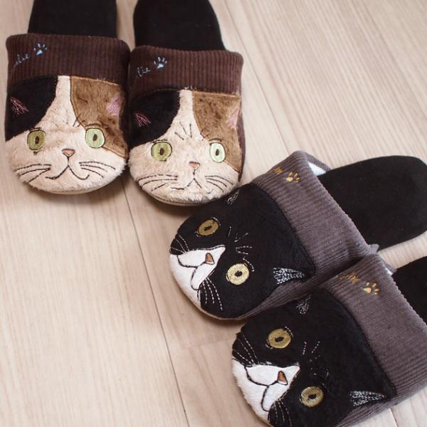 ■メーカー：株式会社　ノアファミリー / 日本■製造国：中国■足底：フェイクスエード■アウトソール：ポリエステルスエード■レディスフリーサイズ（〜２４．５ｃｍ）「ただいま♪」が楽しくなるスリッパできました♪コーデュロイ生地にふわふわの猫ちゃ...