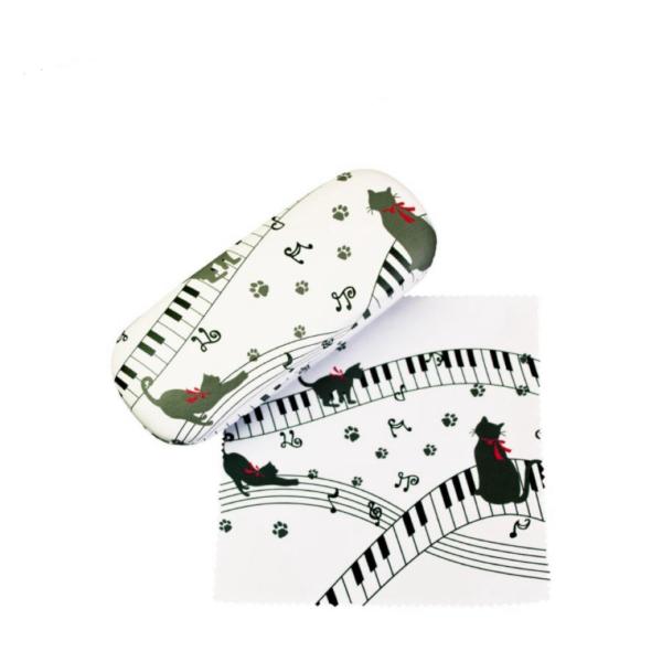 【仕様用途】可愛くてオシャレな眼鏡ケース！ネコちゃんとピアノデザインもキュートです！ハードタイプなので大切な眼鏡をしっかりと収納し、保護できますよ♪眼鏡をかけ始めることが多い小学生のお子様から、大人の方まで幅広くお使いいただけます。ケースと...