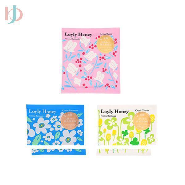 【 ロウリュハニー フィンランドバスソーク 】炭酸ソーダをベースにした発泡タイプの入浴料。浴槽に入れた瞬間に超微細な炭酸ガスが発生します。＜6つのうるおい成分配合＞で、やさしくお肌をととのえます。■内容量：50g■サイズ(WDH)：115×...