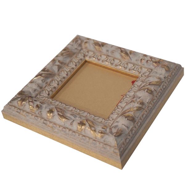 油彩額のような可愛いミニ額。こちらの商品は9mm厚まで対応可能。　収納サイズ：100×100×9mm　紐あり・スタンド1本つき 【爆買】