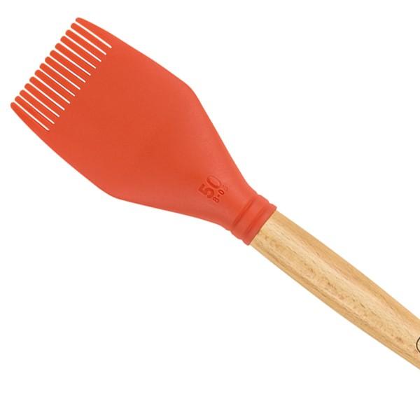 アーティストが新しい表現を可能にする全く新しいペインティングツール　素材：シリコン　幅（mm）：50　筆でも、ペインティングナイフでもない新しいツール。　型にはまらない自由な表現を作り出すシリコン素材のツール。　粘りのある絵具用に開発された...