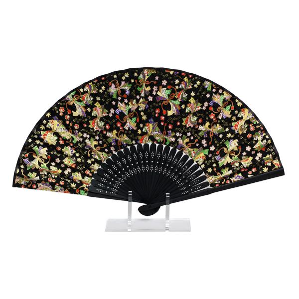 柄名：束ね熨斗季　”束ね熨斗文様”はお祝いの席に添えた熨斗を束ねたものを文様化したもので、とても縁起のよいおめでたい柄の友禅紙扇子です。　贈り物として最適です。　【商品仕様】　品番：AW-CZ8040-1　寸法：本体 210mm(7寸)　内...