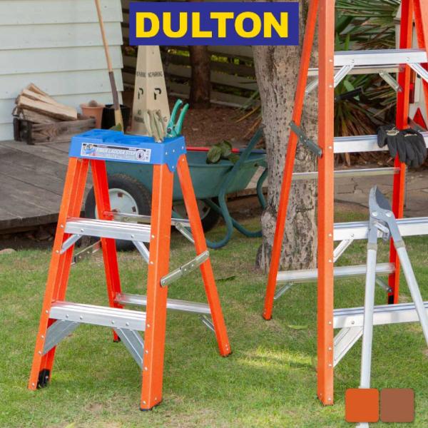 【本体サイズ (約)】：H.780mm W.435mm D.575mm折りたたみ時：H.840mm W.435mm D.150mm耐荷重：約150kg【素材】：天板：PP、ファイバー支柱：グラスファイバーステップ：アルミニウム滑り止め：PV...