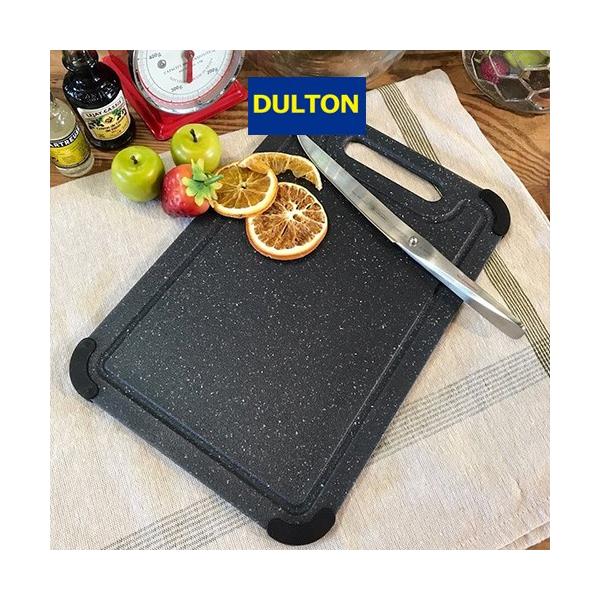 【サイズ(約)】：H.11mm W.405mm D.285mm【素材】：ポリプロピレン、シリコン【商品説明】：毎日使うまな板だから、デザイン性、使いやすさ、サイズ感など重視するポイントは多数。こちらのまな板は、デイリーユースで大切なポイント...