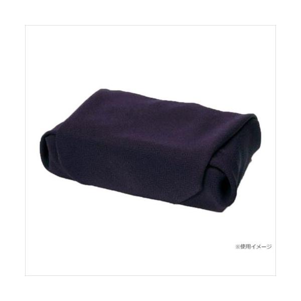 緯糸に強い撚りの生糸を用いることで独特の「しぼ」を生みだす「ちりめん」。糸が太いほど、また撚りが強いほど「しぼ」は大きくなり、その表情、趣もまた変わります。 生産国:日本 素材・材質:絹100% 商品サイズ:約45cm 仕様:縫製:天地ミシ...