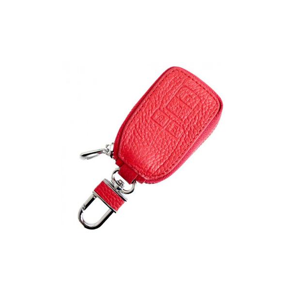 トヨタのスマートキー専用設計のキーケースです。ボタンの型押しがあるので、ケースに入れたままスマートキーを操作できます。ボタンを押しやすくするポッティングステッカー付。 生産国:中国 素材・材質:本革 仕様:【適合】ハイエース4型スペイド