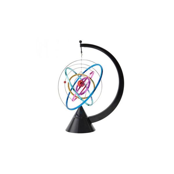太陽と惑星をイメージさせるデザインのキネティックアート。磁力で回転するユニークな商品です。独特の雰囲気が出るので、個性的なお部屋のインテリアにぴったり! 生産国:中国 素材・材質:ABS樹脂、磁石他 商品サイズ:高さ295×幅220×奥行1...