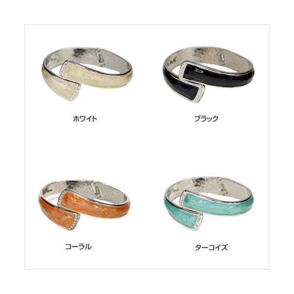 コンパクトなバッグチャーム・ブレスレットが、バッグハンガーに変身。 生産国:中国 素材・材質:本体:亜鉛合金滑り止め:ラバー 商品サイズ:幅:最大3cm、直径:5×7cm