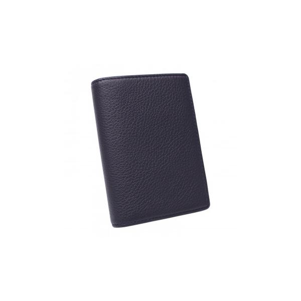 オフィスカジュアルにぴったりな、しなやかでセンスの良い雰囲気を演出します。お気に入りのアクセサリーを身につけるそんな気持ち良さを与えてくれる、あなたに寄り添う、癒し系手帳です。手帳の開きも良く、開くと左側にはマチのついたポケットがあり、名刺...