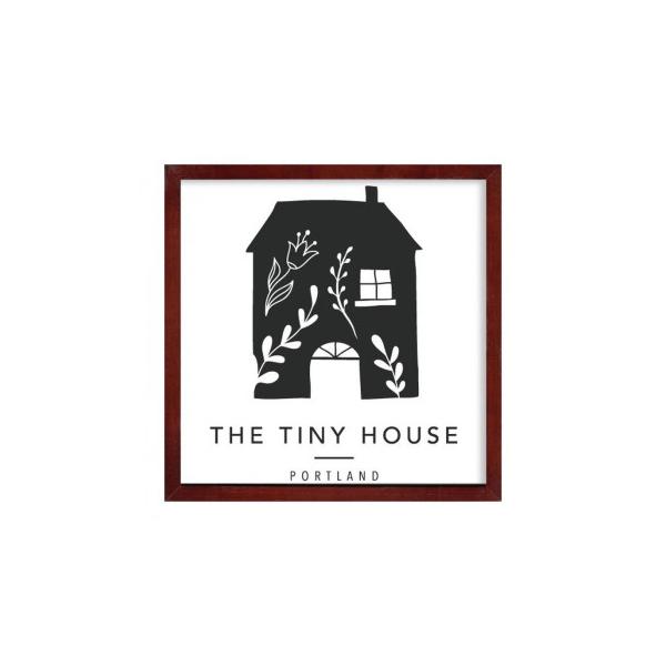 リビングや玄関などに、気軽に飾ることができます。 生産国:日本 素材・材質:天然木キャンバス 商品サイズ:270×270×20mm 重量:400g 仕様:裏面仕様:スタンド、ヒモ吊り