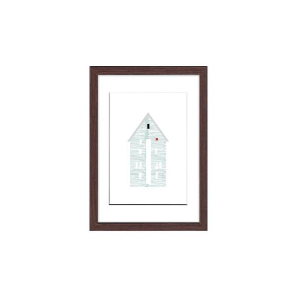 可愛い外観の家をアートにしました。 生産国:日本 素材・材質:MDF(化粧フィルム)紙ガラス 商品サイズ:220×305×20mm 重量:600g 仕様:裏面仕様:Teethハンガー