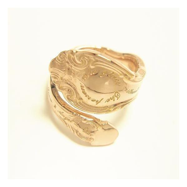 メッセージを刻印した、お洒落なデザインのスプーンリングです♪♪こちらは、シルバーにピンクコーティングをしたバージョンです。『惜しまずに与えるものは、常に与えられるもの』という言葉が英語でThe person who gives withou...