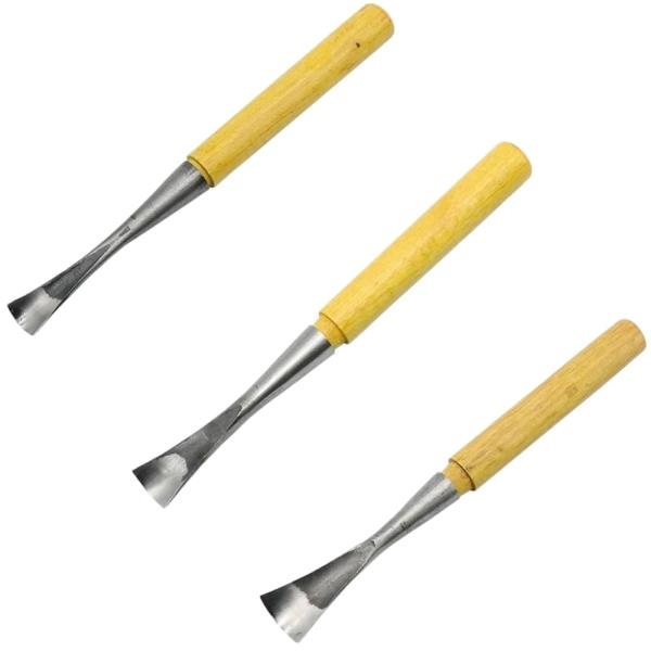 「商品情報」「主な仕様」細部まで美しく仕上げる精密な彫刻 20mm・25mm・30mmの3種類の彫刻刀セットです。繊細な模様から大胆な彫りまで幅広くお使いいただけ、作品の仕上がりがワンランクアップすることが期待できます。持ちやすいグリップで...